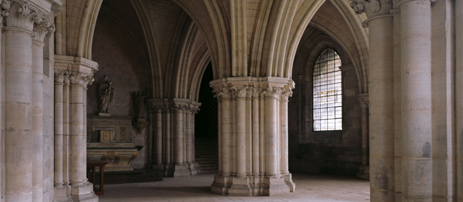 History of the Bourges Cathedral crypt
